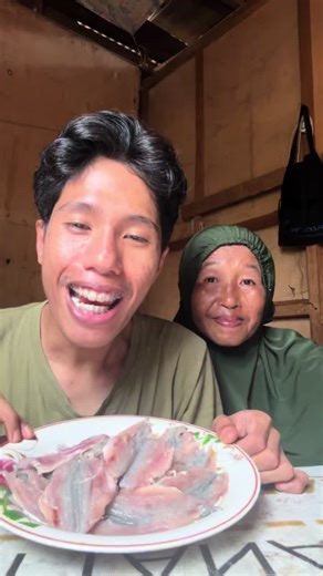 Makan Rujak Ikan - Mukbang Part 2