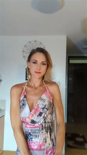 Epic Dance Moves in This Stunning Dress #DanceChallenge #Fashionista