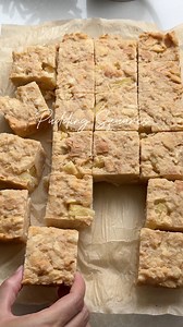 Lots of delicious #pineapplebreadpudding squares 🍍! #pineapplebreadpuddingrecipe #breadpudding #breadpuddingrecipe Recipe in the comment section ➡️ | Sweet Nest