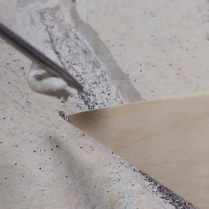 When working with specimens from the Green River Formation, it's common to encounter fractures where one part of the specimen extends into another rock fragment. To ensure structural integrity, both sides of the specimen need to be carefully prepared and reassembled. If you’re interested in learning more about this process for fossil preparation, feel free to ask questions. We have an upcoming resource that will help facilitate these needs. #education #learning #school #motivation #students #lov