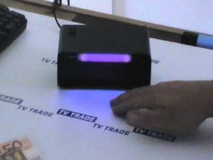 Ultra Violet (UV) Bank Note Checker