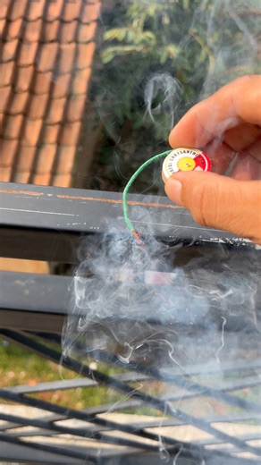 experiment lighting the fuse of a tallow firecracker in my mother's cooking pot #experiment #diy #faceebookreels #rocket #idea #sains #firecrakers #trandingreels #simpleexperiment #bottleexperiment #farmilife #pumpkinpatch #hunting #farmersmarket #handmadecrafts #rurallife #everone #rocketfirecrackers #outdooradventures | Fix Aby
