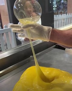 2.9M views · 2.2K shares | This shop has been making traditional hard candy for years and it looks so satisfying 襤 Sticky | LADbible | Facebook