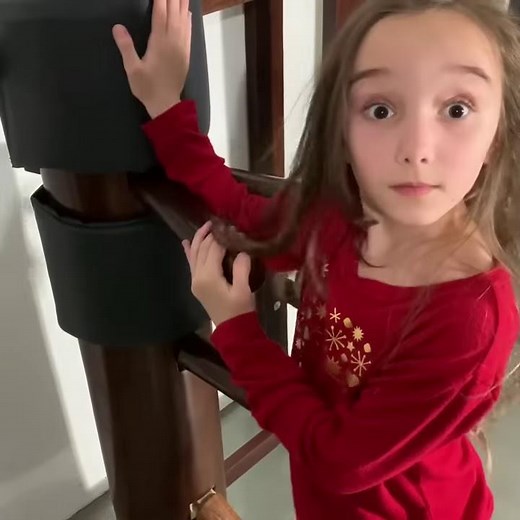 Wing Chun Wooden Dummy Techniques Demonstration by 8 Year Old Sabella Caucci