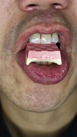 ASMR | Feeding Nara Deer Chocolate Bite #DoctorTristanPeh #ASMR #JapaneseSnacks #RetroCandy #Japan