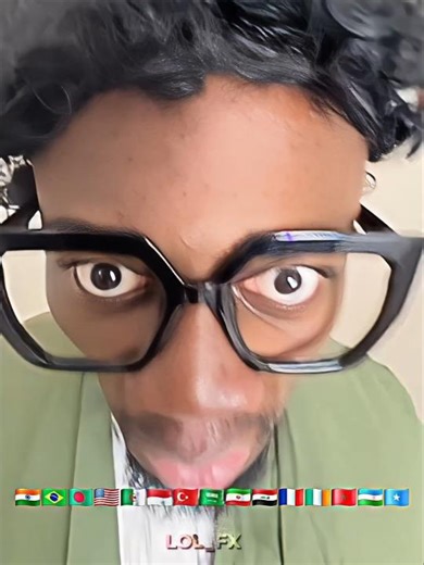 When your mother enters your room, but your room is extremely untidy. 😬🧹 #Mom #Room #Mess