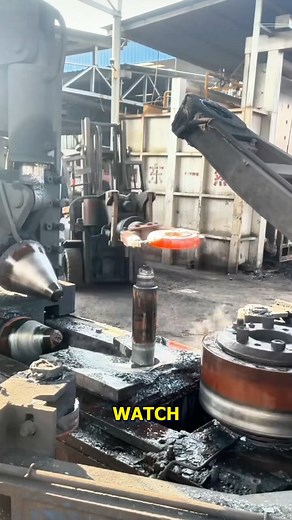 49K views · 32 reactions | The Art of Metal Forging in Action. #MetalCraft #ForgingProcess #IndustrialArt #Craftsmanship #MetalWork | Doraya Jennings | Facebook