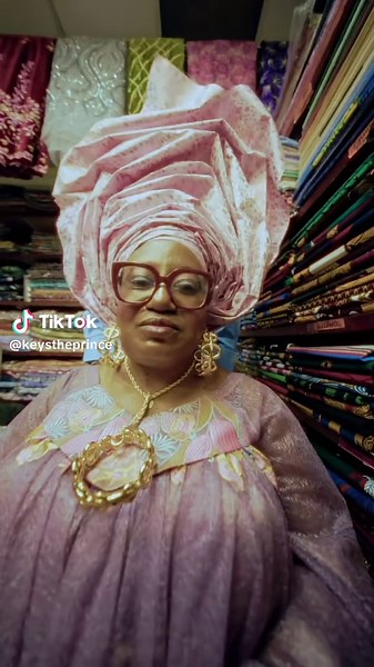 Celebrating Gele: The Queen's Fabulous Style!