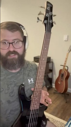 Ibanez Gio Micro 5 string bass. Best budget 5 string bass #ibanezbass