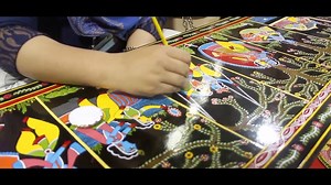 Tikuli is an 800-year-old artform from Bihar. Tikuli, meaning Bindi or dots, are used by artisans to draw mythological characters on glass. Truly an art that beautifully depicts the colourful Indian culture through hand paintings. #PreservingArtforms #artform | Dhanraj Nathwani