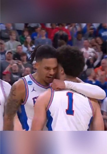 THE GATORS COME UP BIG LATE TO BEAT DEFENDING BACK TO BACK NATION CHAMPIONS UCONN 77-75!!! ON TO THE SWEET SIXTEEN!!! GO GATORS 🐊🐊🐊 @WaltGetBucks @1wayyyy @Thomas Haugh @wrich @Alijah Martin @micah @ruebenchinyelu @Alex Condon #florida #gators #floridagators #sportstiktok #sportsedit #floridabasketball #gatorsbasketball #fy #fyp #foryou #basketball #basketballtiktok #ballislife🏀 #hoops #fypシ #marchmadness #NCAA #collegebasketball
