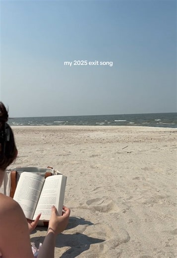 if this doesn’t perfectly sum up the year i’ve had i don’t know what does #2025exitsong #exitsong #2025 #trend #trending