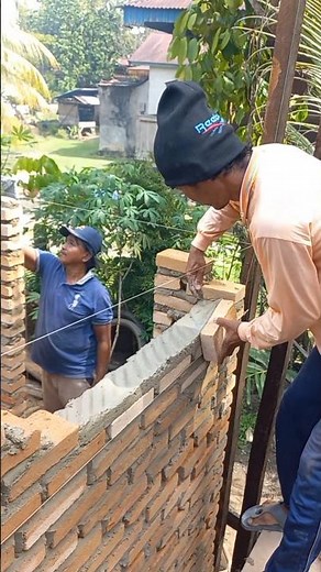 builder tricks for laying bricks easy way.