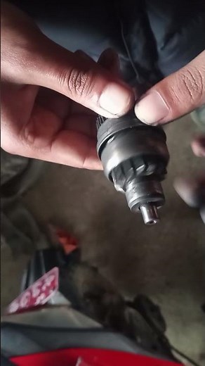 Bendix drive: Automatic engagement and disengagement mechanism used in starter motor.