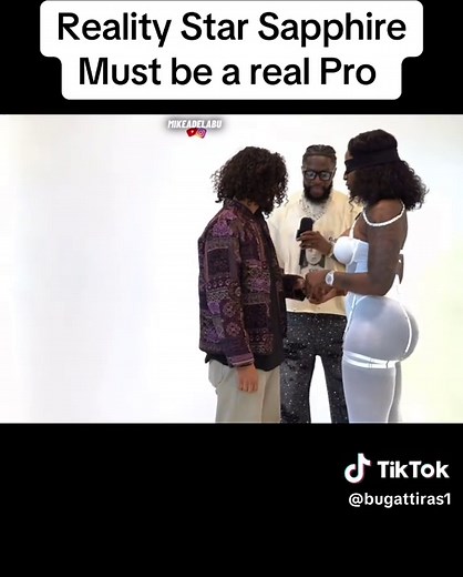 Sapphire's Blindfold Challenge: A Test of Senses