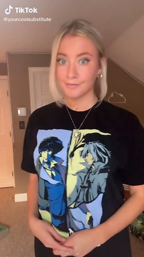 Android 18 Cosplay - Dragon Ball Z Cosplayer Delights Fans