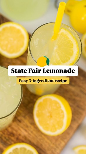 Love state fair lemonade?! 🍋🥤Here's how to make your own homemade lemonade at home with just 3 simple ingredients: fresh lemons, sugar, and water. This recipe makes a whole pitcher of fresh-squeezed lemonade that never tastes watered down! Ingredients: 1 cup granulated sugar 1 cup fresh squeezed lemon juice (about 4-6 lemons) 5 cups water (1 cup is used to make the simple syrup) #freshsqueezedlemonade | The Soccer Mom Blog - Positive Inspiration for Moms