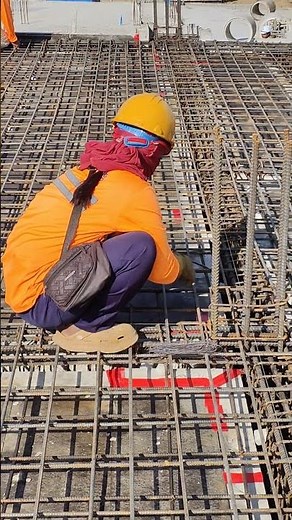Professional Rebar Tying Technique for Concrete Slabs – Construction Skills