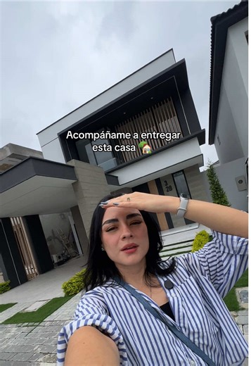 Ya tiene dueño esta casa y me acompañas a revisarla antes de entregarla 🙂‍↕️ Diseño arquitectónico @Arq. Andrea Balcázar G