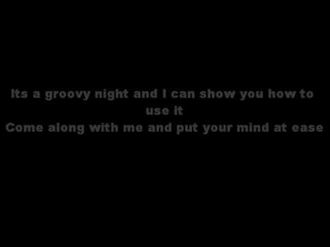 A little less conversation with lyrics - Elvis Presley