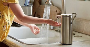 Black Friday simplehuman sale now live from $42! Smart soap dispensers, trash cans, more