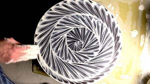 This ceramic artist makes hypnotizing designs with leftover wet clay. | Culture Insider