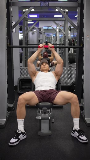 Perfect Incline Smith Machine Bench Press Setup Build upper chest thickness 👉 Full 12-Week Program 🔗 in bio. My program shows you step-by-step. #smithmachine #inclinepress #upperchest #chestworkout #mensfitness