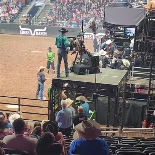 Exciting Rodeo Showdown with Bull Riders