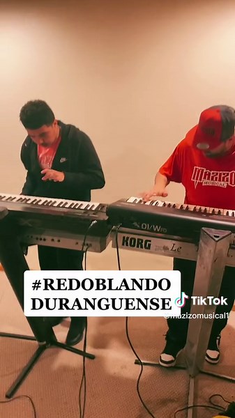 Traditional Mexican Huapango Music Performance with Tecladista Akateka