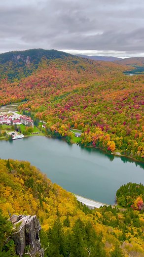 Experience Stunning Fall Foliage in New Hampshire