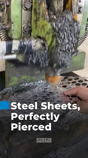 This giant piston serves as a fast and easy way to pierce a steel metal sheet. The engineer masterfully moves the sheet to maximize the amount of material used without ruining the results. 🎥: shayan_peres_jafari / IG | Interesting Engineering