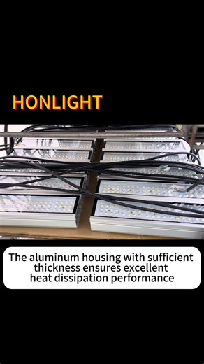 The industrial field demands high standards for lighting, with installations typically at heights of 3-9 meters. Products offering power options ranging from 20W to 80W are available, where linear lighting fixtures provide more comfortable illumination by avoiding the glaring effect characteristic of point light source configurations. #ceilinglight #industrial #waterprooflight #aluminum #highquality