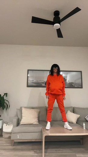 Gru and Vector Kiss on the Mouth in Despicable Me Costume