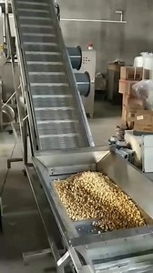433K views · 1.7K reactions | Popcorn loader. Popcorn material elevator | Henan Cyril Machinery Equipment Co.,LTD | Facebook