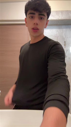 Videos de Manuelito dinosaurio (@lucifer_s7s) con “sonido original - jswbrrx”