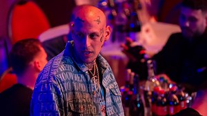 Rapper Separ skončil v indonéském vězení: Jídlo jednou denně, špína, švábi a zákaz sprchování – eXtra.cz