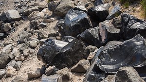 Obsidian Meaning and Spiritual Properties Shop for Crystals 👉 www.spiritmagicka.net | Spirit Magicka Crystals