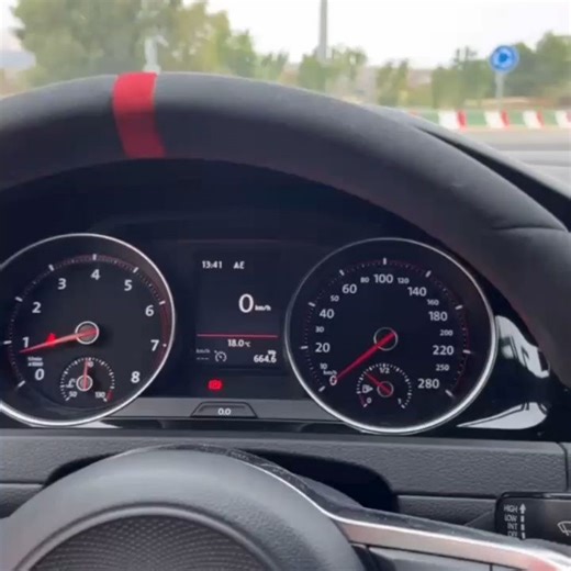 CSR Performance Almería on Instagram: "¡Buenas tardes! 🔥 GOLF GTI CS + CSR = diversión asegurada 🔥 Estas mecánicas con una buena gestión electrónica empujan sin pedir permiso, muy lleno desde muy abajo y estirando mucho hasta arriba. (A falta de Intercooler sobredimensionado). Esto con unos buenos Pops hacen una máquina sin duda de pura diversión y rendimiento además de ser una de las escasas unidades con cambio manual. CSR Performance. La evolución lógica para tu motor. 🏎️ VOLKSWAGEN GOLF VI