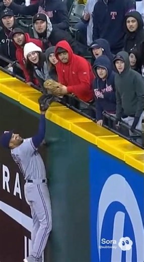Fan Tries to Hand It Back… Ruins the Play 😬⚾