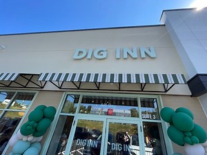 Customers 'Dig Inn' As Abington Eatery Opens