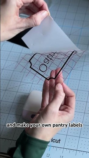 Get Organized and MAKE PANTRY LABELS WITH CRICUT | DIY PANTRY LABELS #cricut #cricutmakerprojects