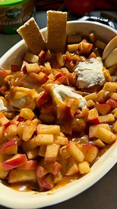 1.3M views · 2.8K reactions | CARAMEL APPLE PIE DIP  The most...