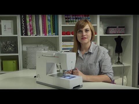 SINGER® CLASSIC™ 44S Sewing Machine - Threading