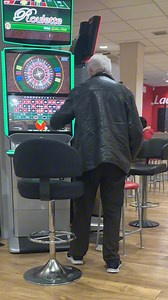 It’s the machines fault 😅 Don’t gamble guys | Robb Peters