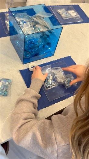 ✨❄️ No Two Snowflakes Alike! ❄️✨ We’re kicking off our very first winter art session of the season — and it’s all about snowflake magic! Inspired by Wilson “Snowflake” Bentley, the first to photograph real snowflakes, and Ukichiro Nakaya, the scientist who created the world’s first artificial snow crystal, our young artists are learning that every snowflake — just like every kid — is wonderfully unique. Today they’ll be creating sparkling, one-of-a-kind snowflakes using twinkly gems, mosaic tile