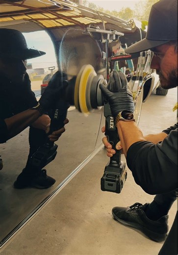 FLEX with the new @FLEXPOWERTOOLSNA 24V Brushless Polishers in both Random Orbital and Forced Rotation. Chase, owner of Michaels Auto Detailing bringing the shine to the all black Lincoln. #shoplife #tools #flexpowertools