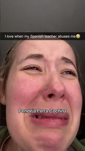 No Sarah, what is going on😭 #learnspanish #languagelearning #lingotok #hustle99
