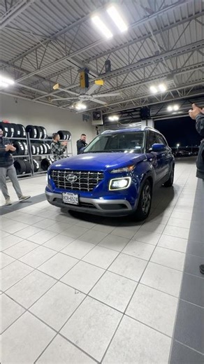 Energy up and ready to serve! 💪✨ ORALÉ! 📍 Laredo, TX – 2420 Jacaman Rd #Orale #DameChanza