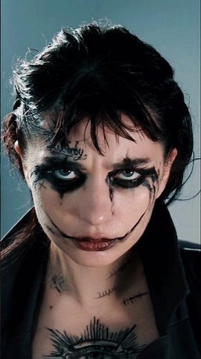 The Crow inspired makeup🖤#makeuptutorial #halloween #halloweenmakeup #billskarsgard #thecrow #makeup