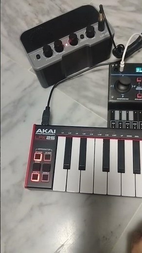 Behringer _ GO MIDI HOST _ Behringer Pro VS mini & Akai LPK25 . USB MIDI HOST CONNECTION